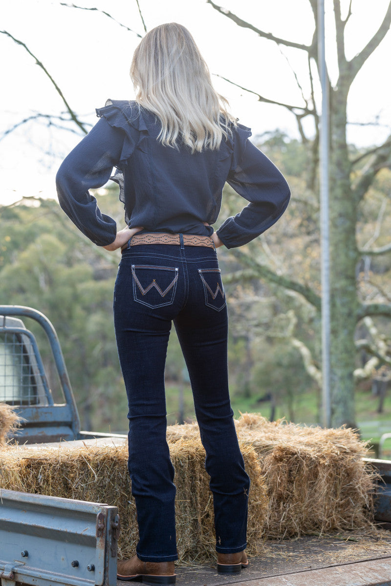 Wrangler Women's Amber Jean - Willow - 34" Leg – The Tack Box Saddleworld